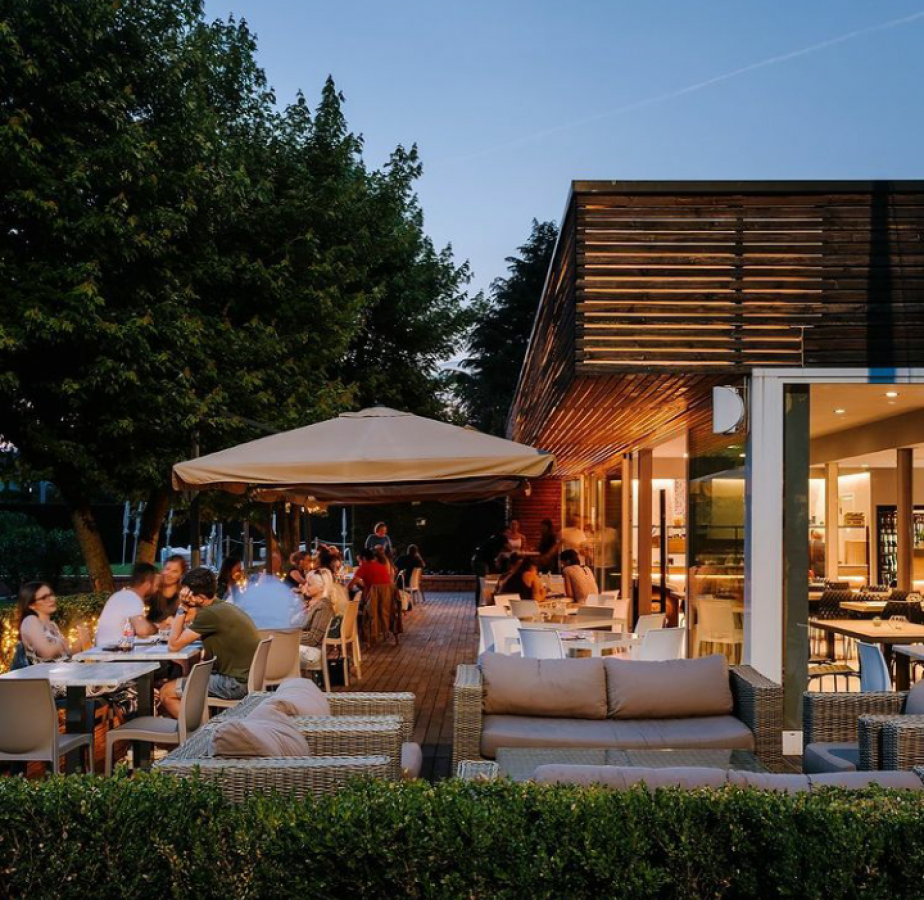 Shape Village - Appiano Gentile | PrenotaUnCampo